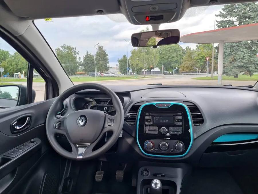 Grey Renault Captur 2017 in Ogre, with an engine capacity of 1.50 L and mileage of 184 thousand km for 7900 €, photo 19 on AUTOMOTO.COM.LV