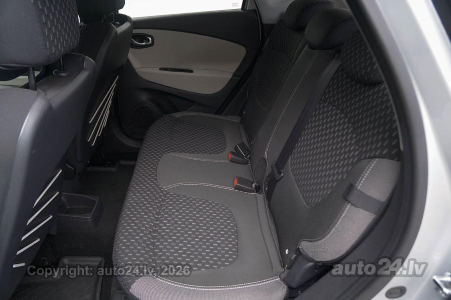Pelēks Renault Captur 2018 Tallina, ar dzinēja tilpumu 1.20 L un nobraukumu 58 tūkst. km par 10990 €, foto 10 vietnē AUTOMOTO.COM.LV