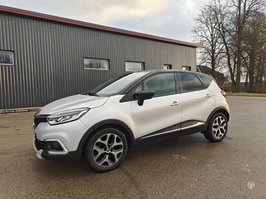 Grey Renault Captur 2019 in Taurage, with an engine capacity of 1.50 L and mileage of 190 thousand km for 9700 €, photo 2 on AUTOMOTO.COM.LV