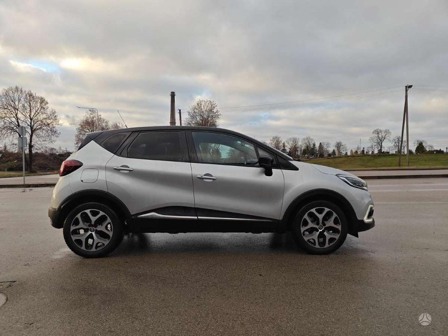 Grey Renault Captur 2019 in Taurage, with an engine capacity of 1.50 L and mileage of 190 thousand km for 9700 €, photo 3 on AUTOMOTO.COM.LV