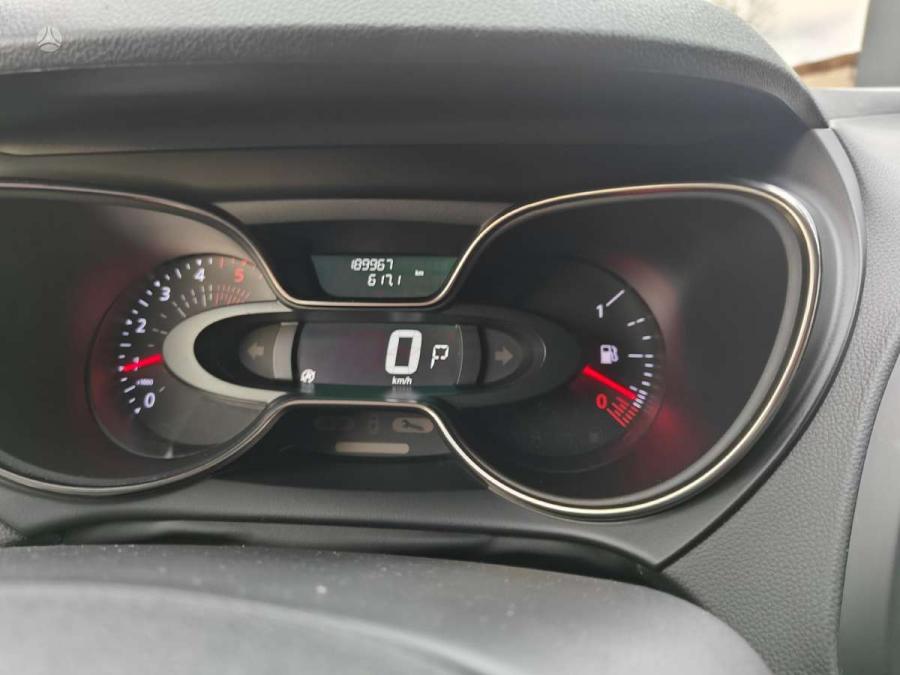 Grey Renault Captur 2019 in Taurage, with an engine capacity of 1.50 L and mileage of 190 thousand km for 9700 €, photo 18 on AUTOMOTO.COM.LV