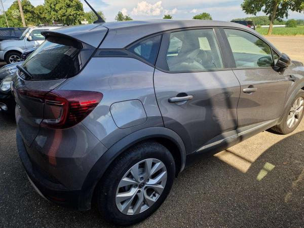 Pelēks Renault Captur 2020 Tauragė, ar dzinēja tilpumu 1.00 L un nobraukumu 41 tūkst. km par 10500 €, foto 9 vietnē AUTOMOTO.COM.LV