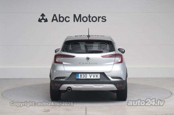 Grey Renault Captur 2021 in Tallinn, with an engine capacity of 1.30 L and mileage of 49 thousand km for 15990 €, photo 5 on AUTOMOTO.COM.LV