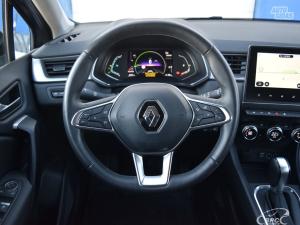 Grey Renault Captur 2023 in Riga, with an engine capacity of 1.60 L and mileage of 43 thousand km for 16900 €, photo 11 on AUTOMOTO.COM.LV