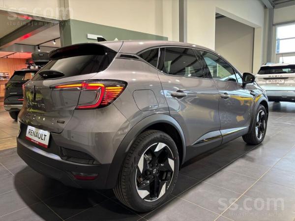Grey Renault Captur 2026 in Liepaja, with an engine capacity of 1.80 L and mileage of 12 thousand km for 26540 €, photo 5 on AUTOMOTO.COM.LV