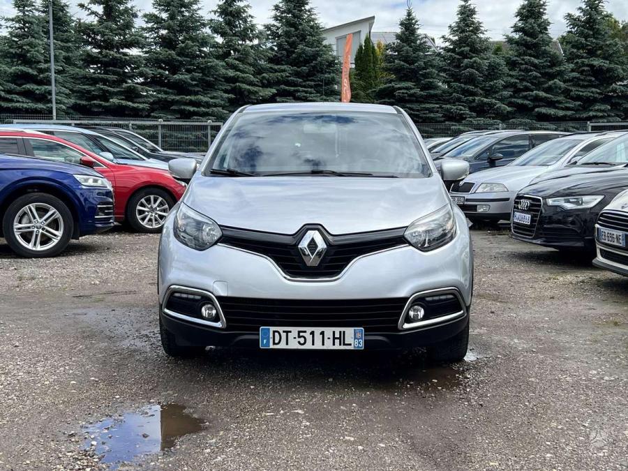 Grey Renault Captur 2015 in Utena, with an engine capacity of 1.46 L and mileage of 248 thousand km for 6150 €, photo 3 on AUTOMOTO.COM.LV
