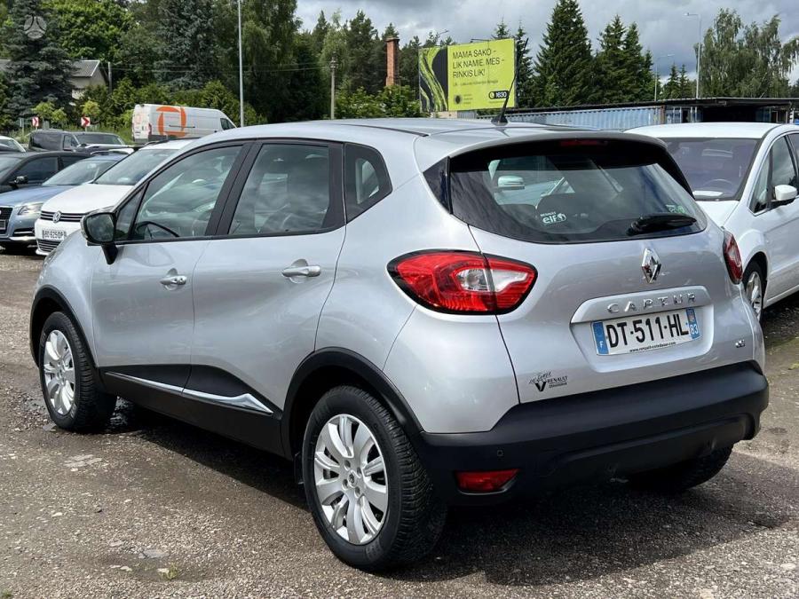 Grey Renault Captur 2015 in Utena, with an engine capacity of 1.46 L and mileage of 248 thousand km for 6150 €, photo 5 on AUTOMOTO.COM.LV