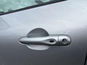 Grey Renault Captur 2015 in Utena, with an engine capacity of 1.46 L and mileage of 248 thousand km for 6150 €, photo 8 on AUTOMOTO.COM.LV