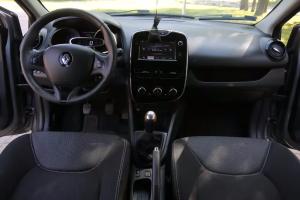 Grey Renault Captur 2014 in Riga, with an engine capacity of 1.50 L and mileage of 0 thousand km for 2990 €, photo 7 on AUTOMOTO.COM.LV