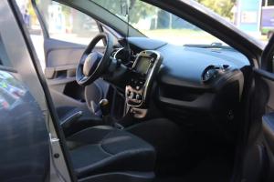 Grey Renault Captur 2014 in Riga, with an engine capacity of 1.50 L and mileage of 0 thousand km for 2990 €, photo 10 on AUTOMOTO.COM.LV