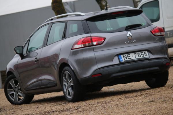 Pelēks Renault Captur 2014 Rīga, ar dzinēja tilpumu 1.50 L un nobraukumu 0 tūkst. km par 3690 €, foto 4 vietnē AUTOMOTO.COM.LV