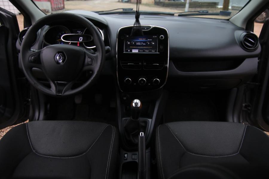 Grey Renault Captur 2014 in Riga, with an engine capacity of 1.50 L and mileage of 0 thousand km for 3690 €, photo 7 on AUTOMOTO.COM.LV