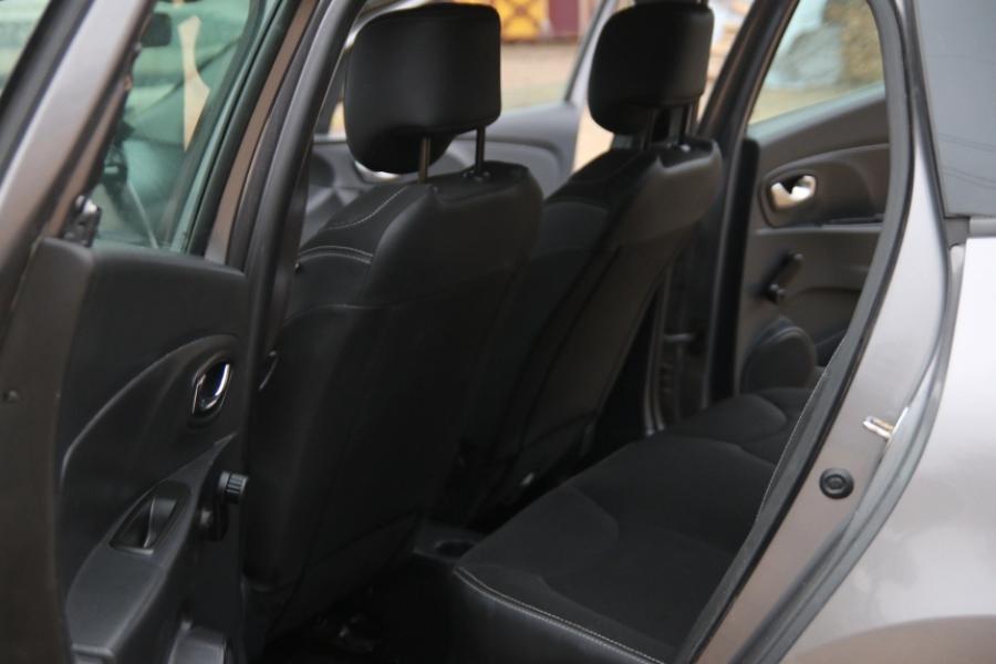 Grey Renault Captur 2014 in Riga, with an engine capacity of 1.50 L and mileage of 0 thousand km for 3690 €, photo 9 on AUTOMOTO.COM.LV