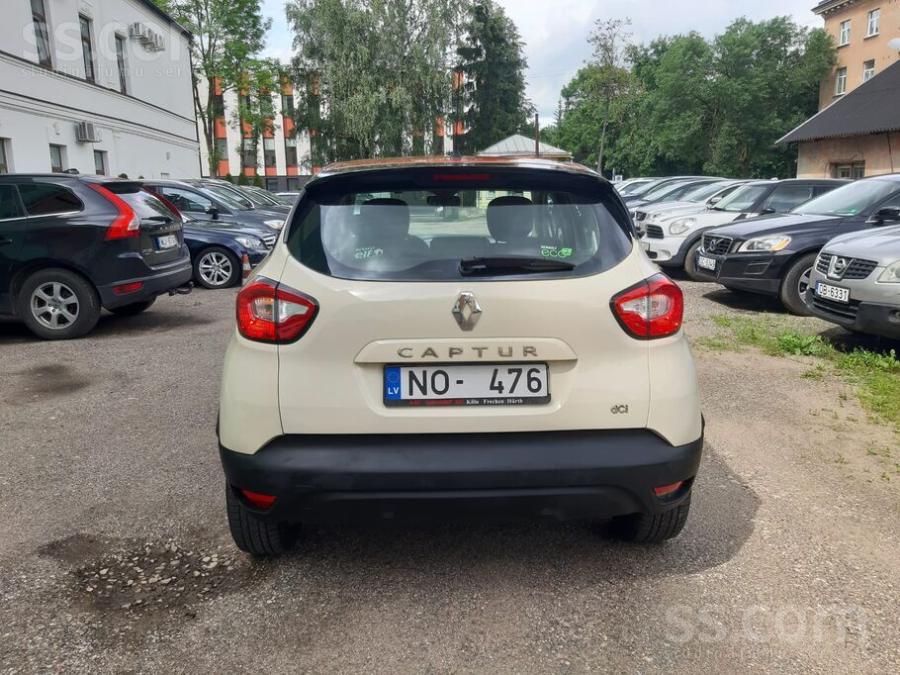 Renault Captur 2013 in Daugavpils, with an engine capacity of 1.50 L and mileage of 0 thousand km for 6300 €, photo 8 on AUTOMOTO.COM.LV