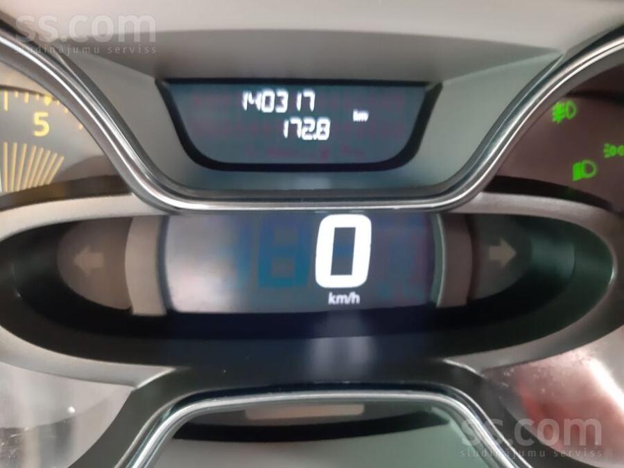 Renault Captur 2013 in Daugavpils, with an engine capacity of 1.50 L and mileage of 0 thousand km for 6300 €, photo 18 on AUTOMOTO.COM.LV