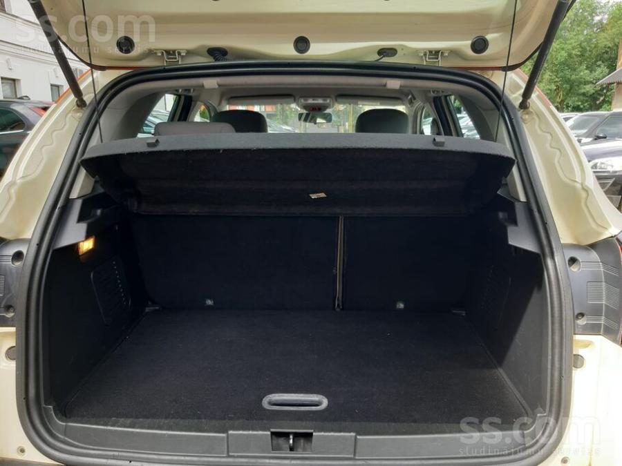 Renault Captur 2013 in Daugavpils, with an engine capacity of 1.50 L and mileage of 0 thousand km for 6300 €, photo 21 on AUTOMOTO.COM.LV