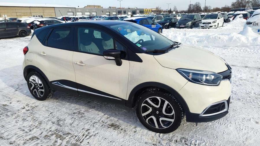 Renault Captur 2015 in Taurage, with an engine capacity of 1.00 L and mileage of 180 thousand km for 4100 €, photo 5 on AUTOMOTO.COM.LV
