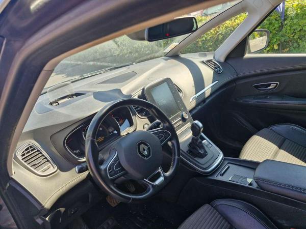 Renault Captur 2016 in Kaunas, with an engine capacity of 0.00 L and mileage of 390 thousand km for 4799 €, photo 1 on AUTOMOTO.COM.LV