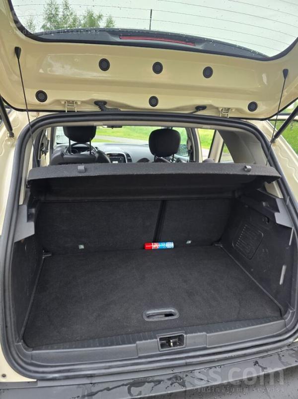 Renault Captur 2019 in Riga, with an engine capacity of 1.50 L and mileage of 196 thousand km for 9700 €, photo 7 on AUTOMOTO.COM.LV