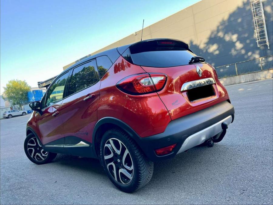 Renault Captur 2015 in Siauliai, with an engine capacity of 1.50 L and mileage of 199 thousand km for 7450 €, photo 6 on AUTOMOTO.COM.LV