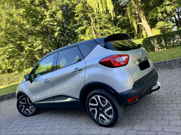 Renault Captur 2016 in Siauliai, with an engine capacity of 1.50 L and mileage of 241 thousand km for 6450 €, photo 2 on AUTOMOTO.COM.LV