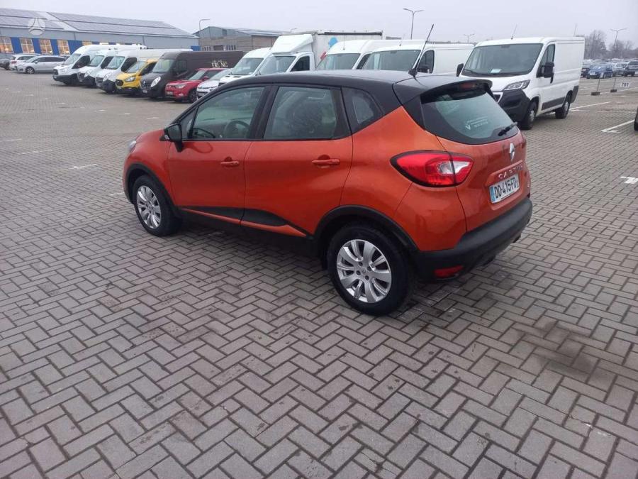 Orange Renault Captur 2014 in Taurage, with an engine capacity of 1.46 L and mileage of 223 thousand km for 3700 €, photo 6 on AUTOMOTO.COM.LV