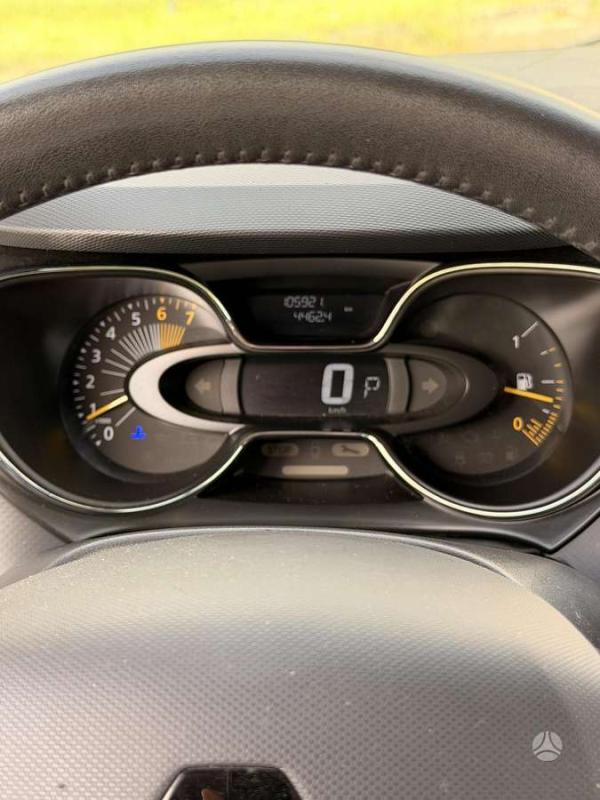 Orange Renault Captur 2014 in Alytus, with an engine capacity of 1.20 L and mileage of 106 thousand km for 6600 €, photo 10 on AUTOMOTO.COM.LV