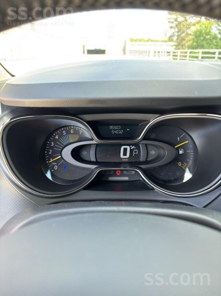 Oranžs Renault Captur 2015 Rīga, ar dzinēja tilpumu 1.20 L un nobraukumu 96 tūkst. km par 6250 €, foto 14 vietnē AUTOMOTO.COM.LV
