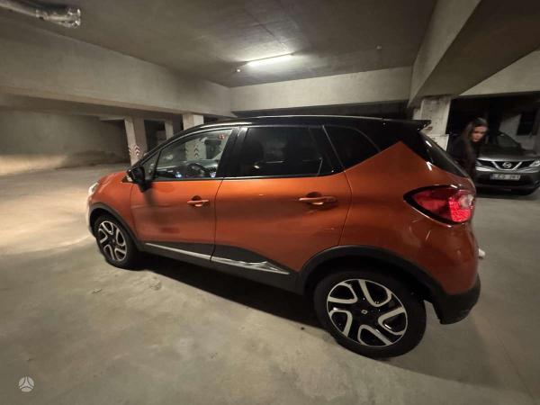 Orange Renault Captur 2016 in Vilnius, with an engine capacity of 1.20 L and mileage of 83 thousand km for 9800 €, photo 9 on AUTOMOTO.COM.LV