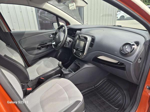 Orange Renault Captur 2016 in Taurage, with an engine capacity of 1.46 L and mileage of 172 thousand km for 5000 €, photo 9 on AUTOMOTO.COM.LV