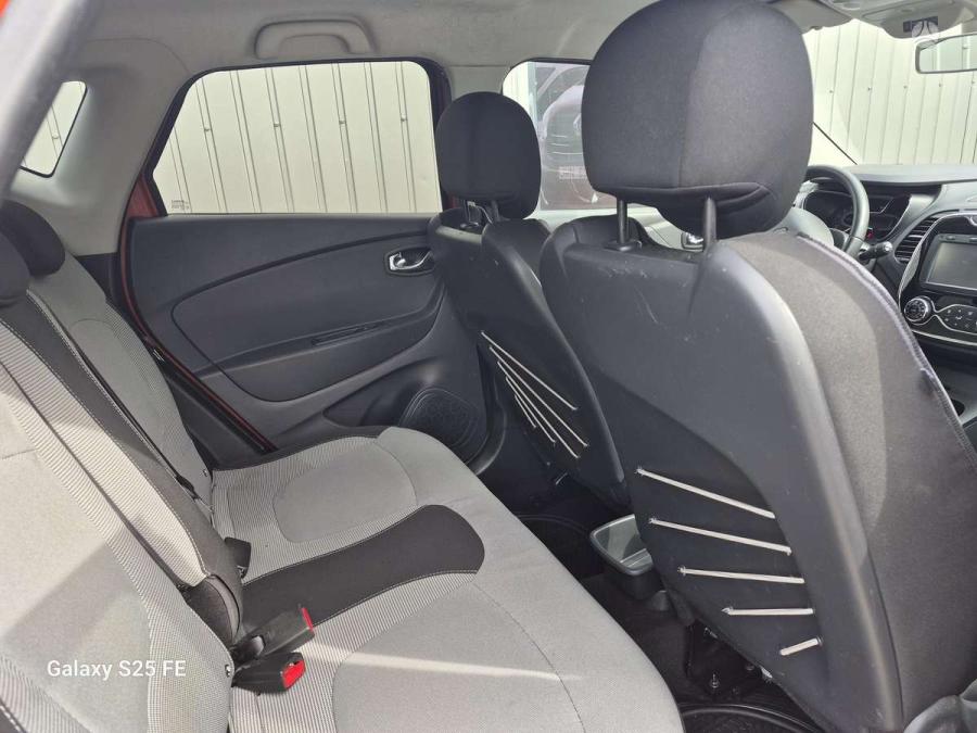 Oranžs Renault Captur 2016 Tauragė, ar dzinēja tilpumu 1.46 L un nobraukumu 172 tūkst. km par 5000 €, foto 13 vietnē AUTOMOTO.COM.LV