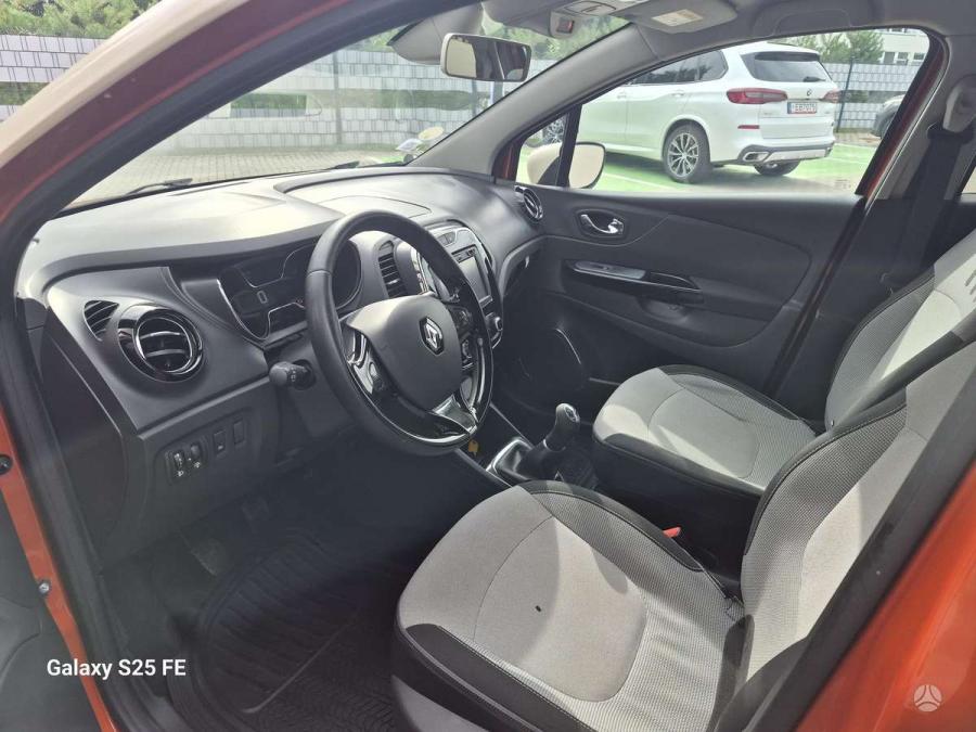 Oranžs Renault Captur 2016 Tauragė, ar dzinēja tilpumu 1.46 L un nobraukumu 172 tūkst. km par 5000 €, foto 17 vietnē AUTOMOTO.COM.LV