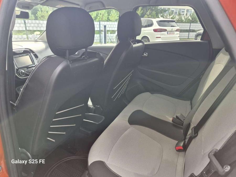 Oranžs Renault Captur 2016 Tauragė, ar dzinēja tilpumu 1.46 L un nobraukumu 172 tūkst. km par 5000 €, foto 18 vietnē AUTOMOTO.COM.LV