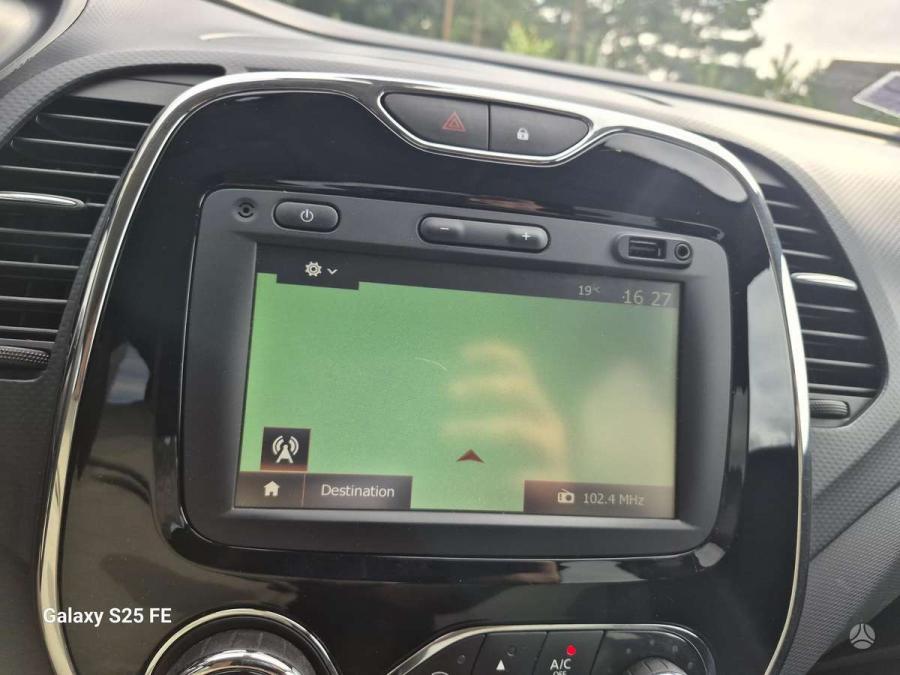 Oranžs Renault Captur 2016 Tauragė, ar dzinēja tilpumu 1.46 L un nobraukumu 172 tūkst. km par 5000 €, foto 20 vietnē AUTOMOTO.COM.LV