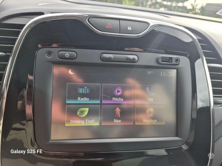 Oranžs Renault Captur 2016 Tauragė, ar dzinēja tilpumu 1.46 L un nobraukumu 172 tūkst. km par 5000 €, foto 22 vietnē AUTOMOTO.COM.LV