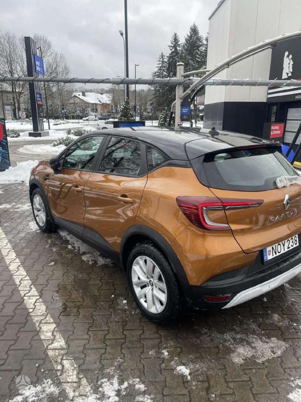 Orange Renault Captur 2022 in Alytus, with an engine capacity of 1.00 L and mileage of 17 thousand km for 13600 €, photo 3 on AUTOMOTO.COM.LV
