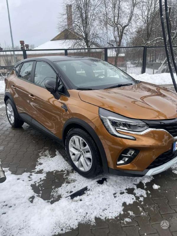 Orange Renault Captur 2022 in Alytus, with an engine capacity of 1.00 L and mileage of 17 thousand km for 13600 €, photo 6 on AUTOMOTO.COM.LV