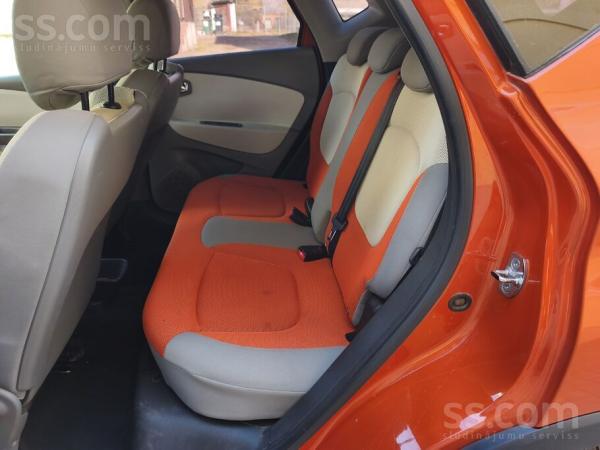 Sarkans Renault Captur 2013 Jelgava, ar dzinēja tilpumu 1.50 L un nobraukumu 0 tūkst. km par 5790 €, foto 10 vietnē AUTOMOTO.COM.LV
