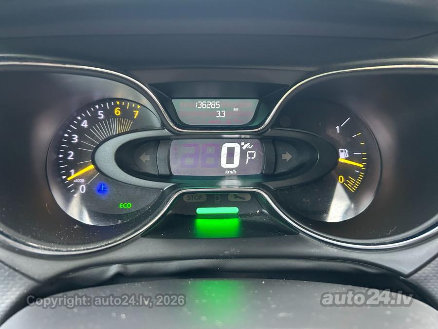 Sarkans Renault Captur 2015 Tartu, ar dzinēja tilpumu 1.20 L un nobraukumu 136 tūkst. km par 7450 €, foto 18 vietnē AUTOMOTO.COM.LV