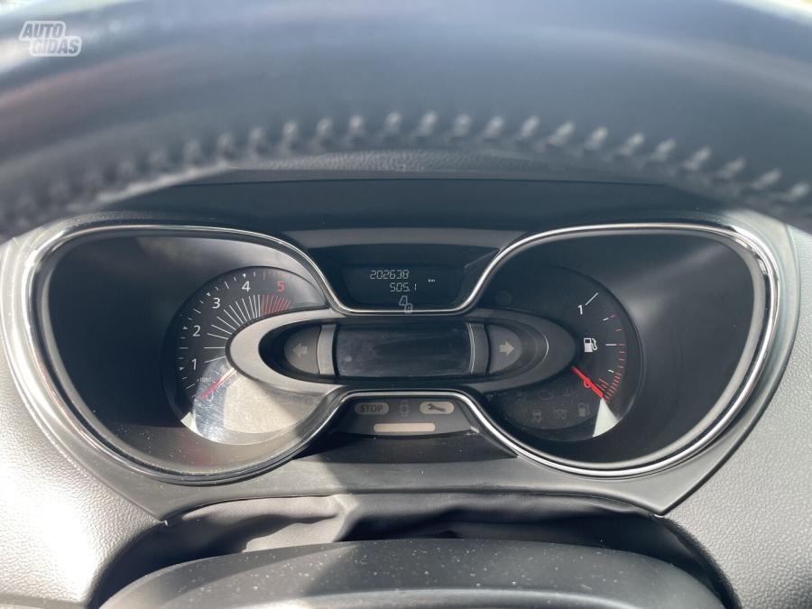 Sarkans Renault Captur 2016 Viļņa, ar dzinēja tilpumu 1.50 L un nobraukumu 203 tūkst. km par 10000 €, foto 7 vietnē AUTOMOTO.COM.LV