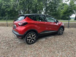 Red Renault Captur 2017 in Cesis, with an engine capacity of 1.20 L and mileage of 0 thousand km for 9700 €, photo 8 on AUTOMOTO.COM.LV