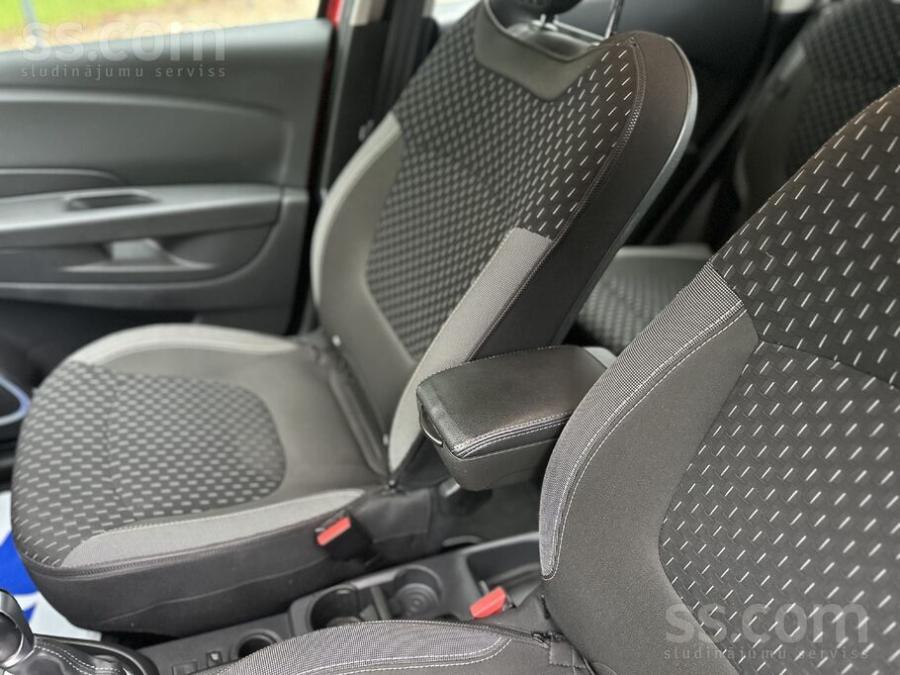 Red Renault Captur 2017 in Cesis, with an engine capacity of 1.20 L and mileage of 0 thousand km for 9700 €, photo 21 on AUTOMOTO.COM.LV