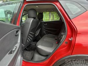 Red Renault Captur 2017 in Cesis, with an engine capacity of 1.20 L and mileage of 0 thousand km for 9700 €, photo 25 on AUTOMOTO.COM.LV