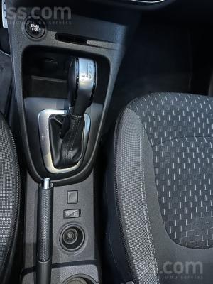 Sarkans Renault Captur 2017 Cēsis, ar dzinēja tilpumu 1.20 L un nobraukumu 0 tūkst. km par 8900 €, foto 16 vietnē AUTOMOTO.COM.LV