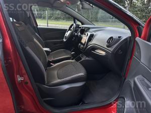 Sarkans Renault Captur 2017 Cēsis, ar dzinēja tilpumu 1.20 L un nobraukumu 0 tūkst. km par 8900 €, foto 21 vietnē AUTOMOTO.COM.LV