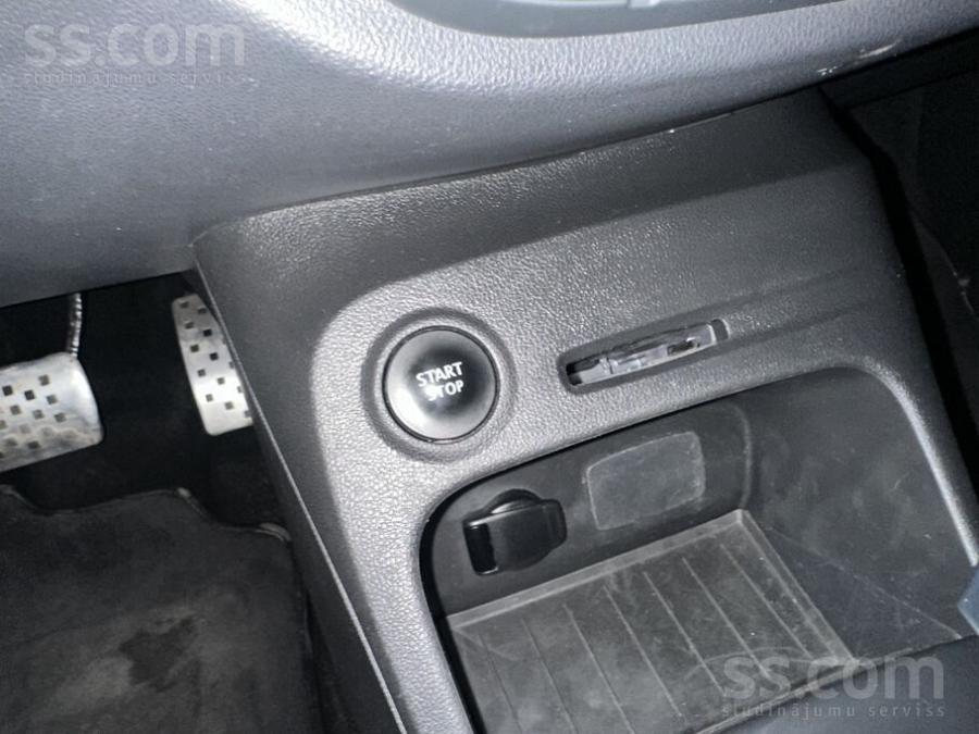 Sarkans Renault Captur 2017 Cēsis, ar dzinēja tilpumu 1.20 L un nobraukumu 0 tūkst. km par 8900 €, foto 13 vietnē AUTOMOTO.COM.LV