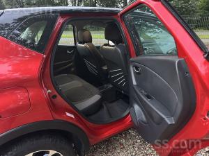 Sarkans Renault Captur 2017 Cēsis, ar dzinēja tilpumu 1.20 L un nobraukumu 0 tūkst. km par 8900 €, foto 22 vietnē AUTOMOTO.COM.LV