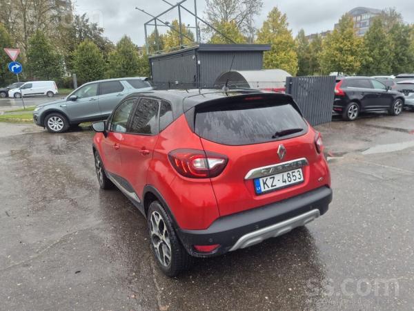 Red Renault Captur 2017 in Riga, with an engine capacity of 1.50 L and mileage of 127 thousand km for 9990 €, photo 9 on AUTOMOTO.COM.LV