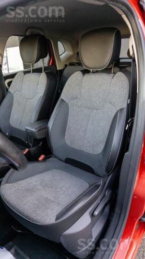 Red Renault Captur 2017 in Riga, with an engine capacity of 1.50 L and mileage of 127 thousand km for 9990 €, photo 29 on AUTOMOTO.COM.LV