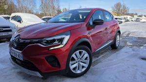 Red Renault Captur 2020 in Taurage, with an engine capacity of 1.30 L and mileage of 204 thousand km for 10400 €, photo  on AUTOMOTO.COM.LV